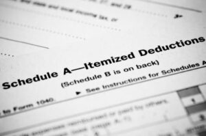 Tax Deductions: Claiming Public Transport Expenses Explained ⇢