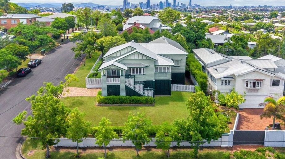 Understanding Queensland Land Tax: What You Need to Know ⇢